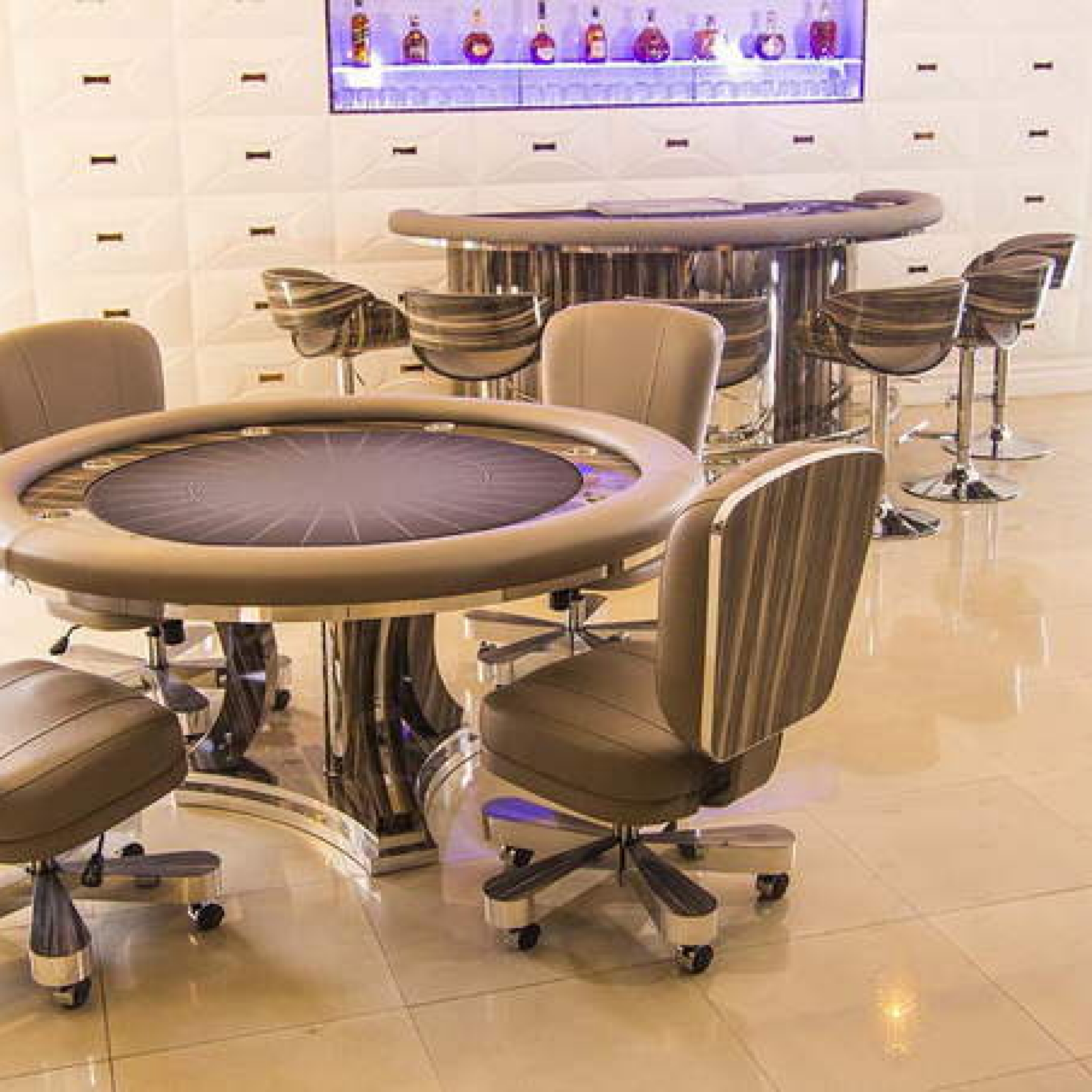 ROUND POKER TABLES - Pharaoh USA