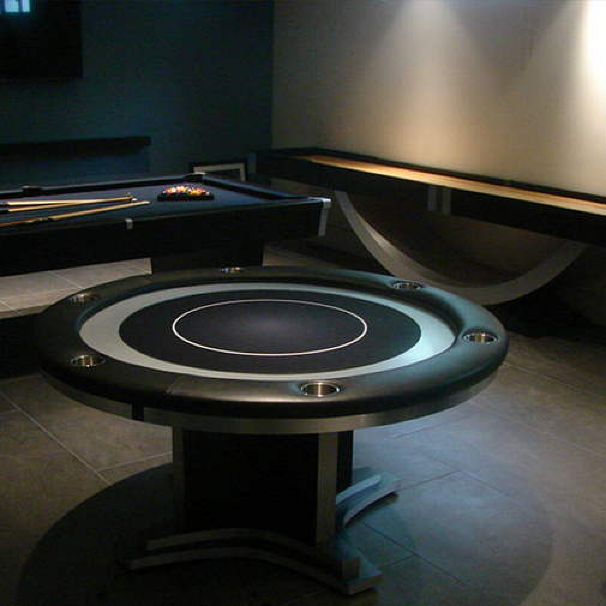 ROUND POKER TABLES - Pharaoh USA