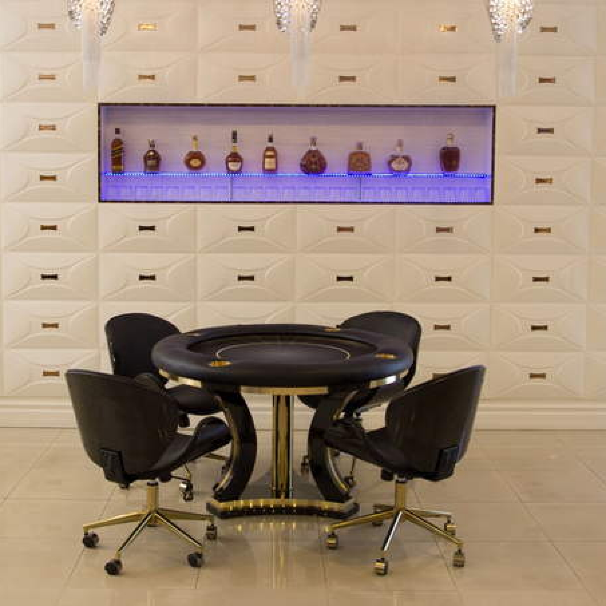 ROUND POKER TABLES - Pharaoh USA